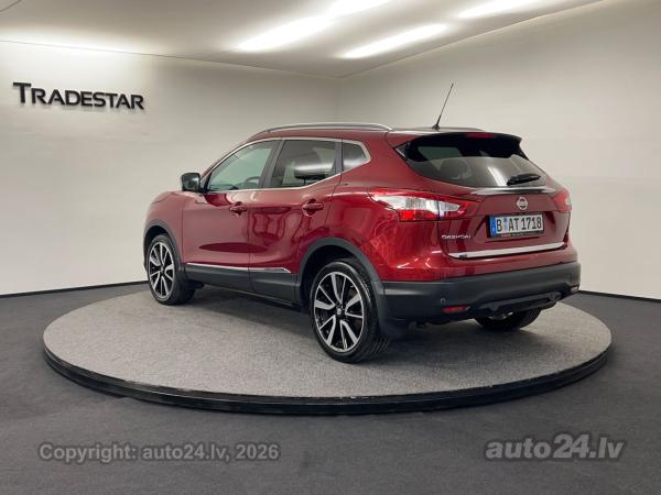 Nissan Qashqai 2014 Pērnava vietnē Sarkans Nissan Qashqai 2014 Pērnava, ar dzinēja tilpumu 1.20 L un nobraukumu 67 tūkst. km par 9990 €, foto 8 vietnē AUTOMOTO.COM.LV