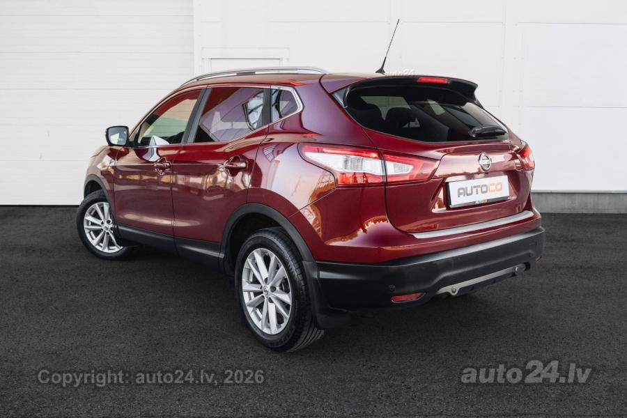 Sarkans Nissan Qashqai 2015 Tallina, ar dzinēja tilpumu 1.20 L un nobraukumu 202 tūkst. km par 8999 €, foto 7 vietnē AUTOMOTO.COM.LV