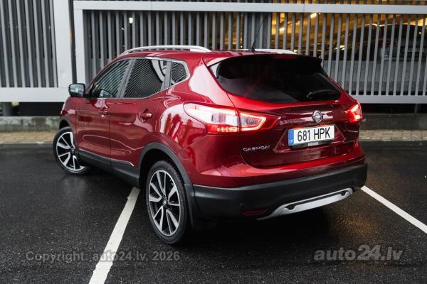 Nissan Qashqai 2015 Tallina vietnē Sarkans Nissan Qashqai 2015 Tallina, ar dzinēja tilpumu 1.20 L un nobraukumu 143 tūkst. km par 8499 €, foto 4 vietnē AUTOMOTO.COM.LV