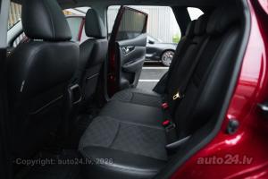 Red Nissan Qashqai 2015 in Tallinn, with an engine capacity of 1.20 L and mileage of 143 thousand km for 8499 €, photo 10 on AUTOMOTO.COM.LV