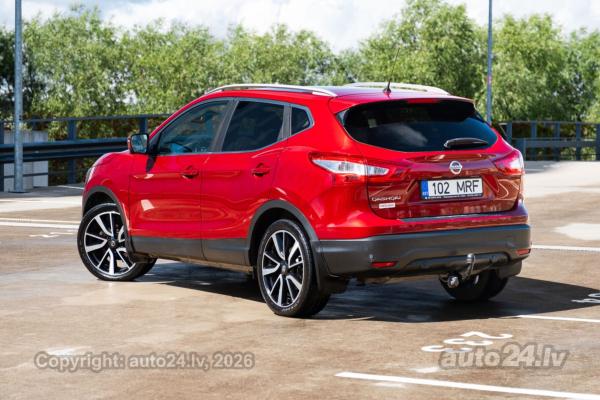 Sarkans Nissan Qashqai 2017 Tallina, ar dzinēja tilpumu 1.20 L un nobraukumu 173 tūkst. km par 6599 €, foto 4 vietnē AUTOMOTO.COM.LV