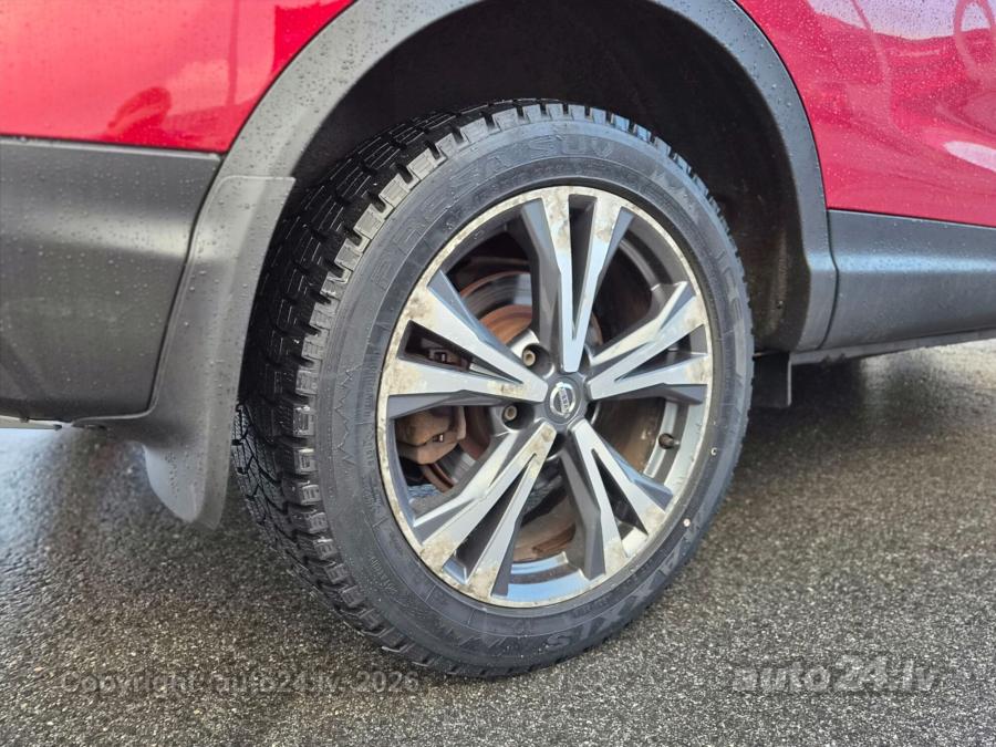 Sarkans Nissan Qashqai 2018 Tallina, ar dzinēja tilpumu 1.20 L un nobraukumu 80 tūkst. km par 14500 €, foto 30 vietnē AUTOMOTO.COM.LV