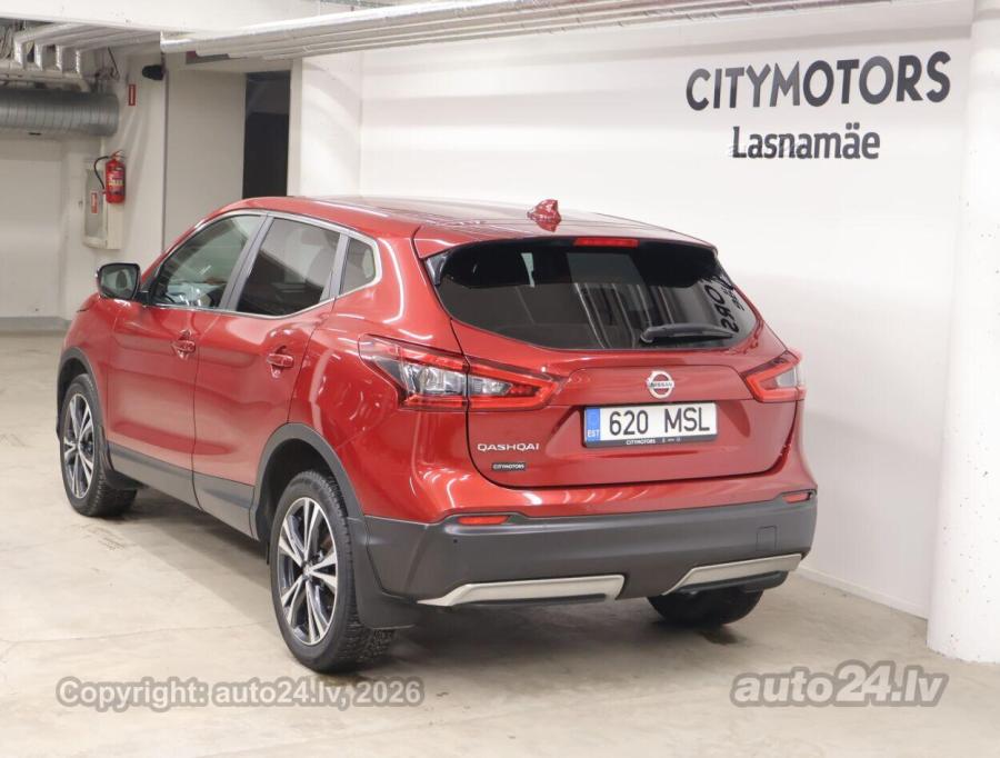 Red Nissan Qashqai 2019 in Tallinn, with an engine capacity of 1.30 L and mileage of 71 thousand km for 14900 €, photo 3 on AUTOMOTO.COM.LV