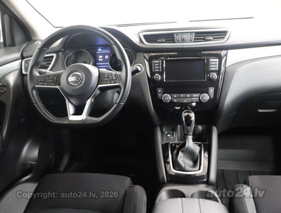 Red Nissan Qashqai 2019 in Tallinn, with an engine capacity of 1.30 L and mileage of 71 thousand km for 14900 €, photo 7 on AUTOMOTO.COM.LV