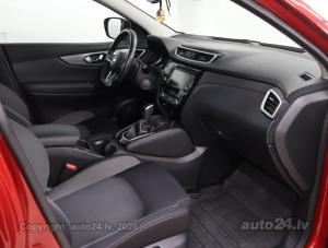 Red Nissan Qashqai 2019 in Tallinn, with an engine capacity of 1.50 L and mileage of 140 thousand km for 16900 €, photo 9 on AUTOMOTO.COM.LV