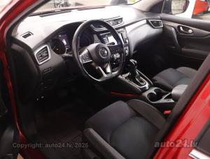 Red Nissan Qashqai 2019 in Tallinn, with an engine capacity of 1.50 L and mileage of 140 thousand km for 16490 €, photo 9 on AUTOMOTO.COM.LV