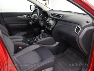 Red Nissan Qashqai 2019 in Tallinn, with an engine capacity of 1.50 L and mileage of 140 thousand km for 16490 €, photo 10 on AUTOMOTO.COM.LV
