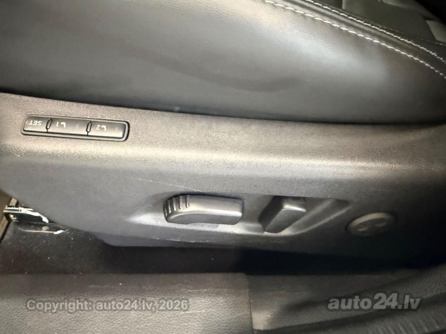 Красный Ниссан Кашкай 2019 в Таллин, объемом двигателя 1.50 л и пробегом 187 тыс. км за 11999 €, фото 16 на AUTOMOTO.COM.LV