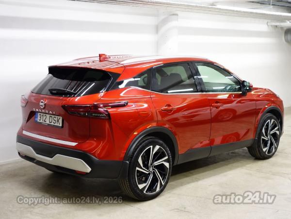Red Nissan Qashqai 2021 in Tallinn, with an engine capacity of 1.30 L and mileage of 129 thousand km for 20000 €, photo 2 on AUTOMOTO.COM.LV