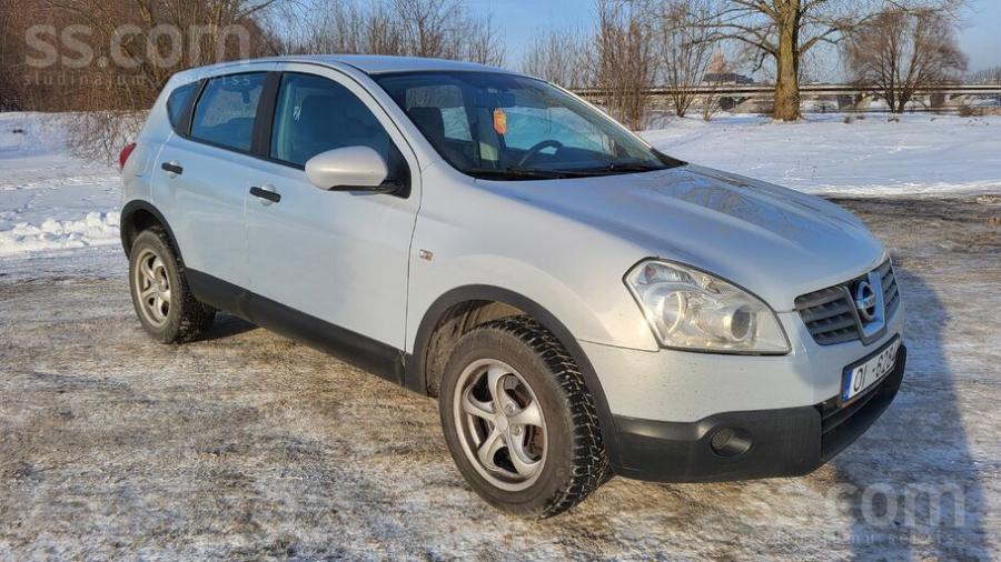 Nissan Qashqai 2007 in Riga, with an engine capacity of 1.50 L and mileage of 309 thousand km for 2150 €, photo 3 on AUTOMOTO.COM.LV