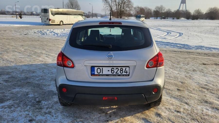 Nissan Qashqai 2007 in Riga, with an engine capacity of 1.50 L and mileage of 309 thousand km for 2150 €, photo 7 on AUTOMOTO.COM.LV
