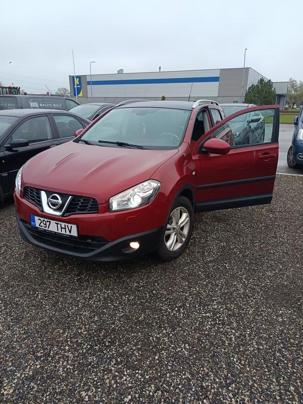 Nissan Qashqai 2010 in Tallinn, with an engine capacity of 2.00 L and mileage of 155 thousand km for 5000 €, photo 6 on AUTOMOTO.COM.LV