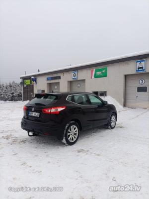 Nissan Qashqai 2014 in Narva, with an engine capacity of 1.20 L and mileage of 176 thousand km for 8000 €, photo 7 on AUTOMOTO.COM.LV