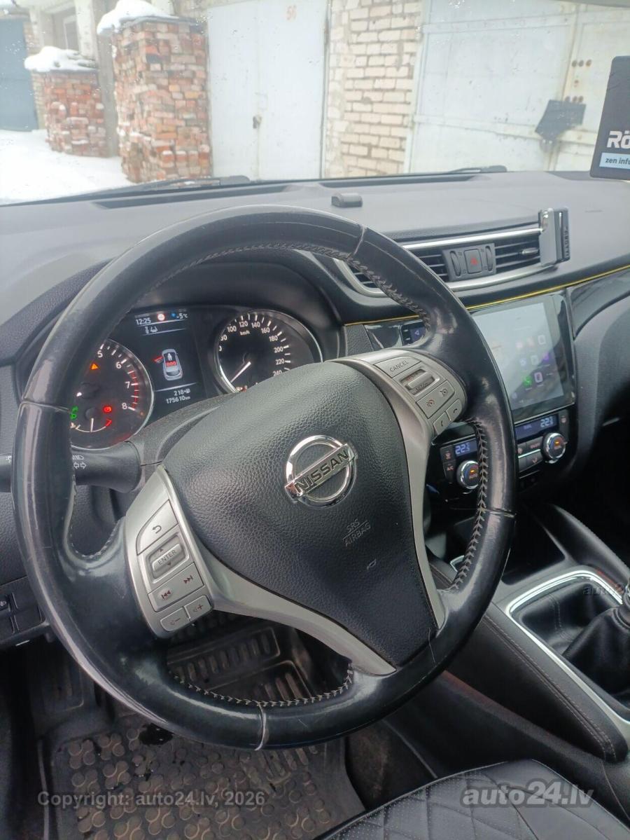 Nissan Qashqai 2014 in Narva, with an engine capacity of 1.20 L and mileage of 176 thousand km for 8000 €, photo 12 on AUTOMOTO.COM.LV