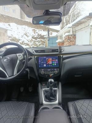 Nissan Qashqai 2014 in Narva, with an engine capacity of 1.20 L and mileage of 176 thousand km for 8000 €, photo 16 on AUTOMOTO.COM.LV