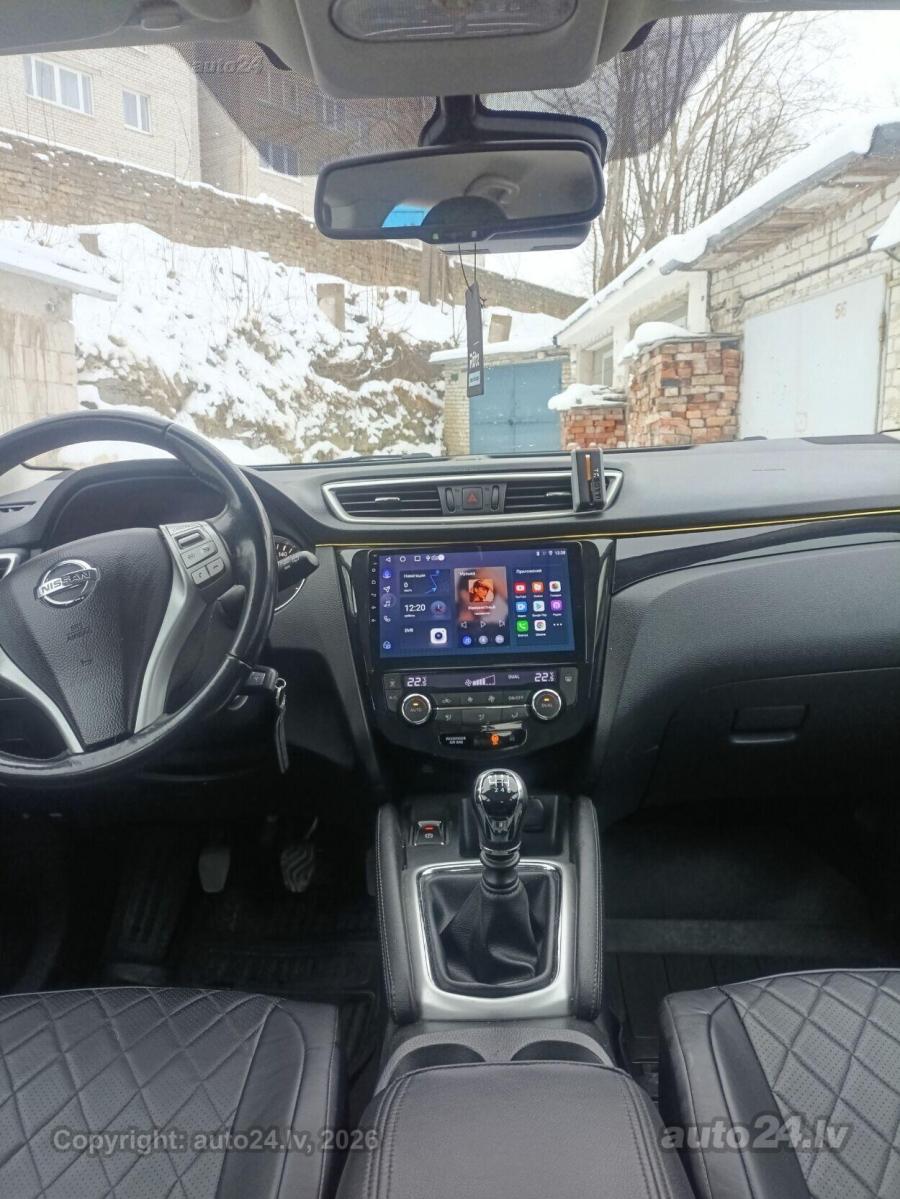 Nissan Qashqai 2014 in Narva, with an engine capacity of 1.20 L and mileage of 176 thousand km for 8000 €, photo 16 on AUTOMOTO.COM.LV