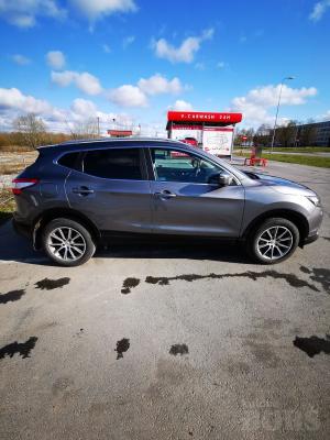 Nissan Qashqai 2014 in Narva, with an engine capacity of 0.00 L and mileage of 171 thousand km for 10500 €, photo 4 on AUTOMOTO.COM.LV