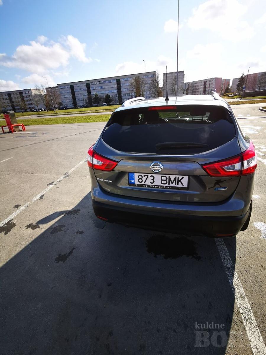 Nissan Qashqai 2014 in Narva, with an engine capacity of 0.00 L and mileage of 171 thousand km for 10500 €, photo 5 on AUTOMOTO.COM.LV