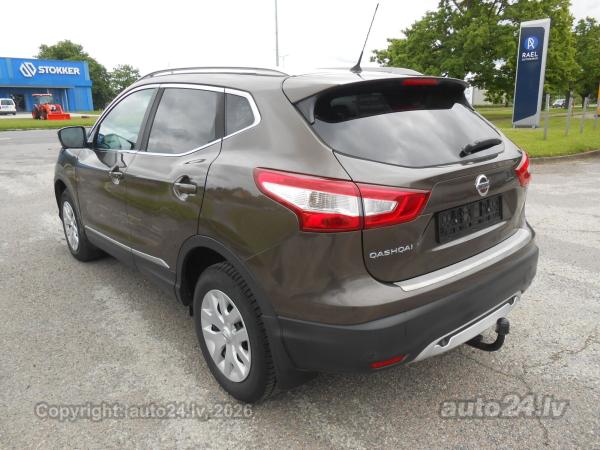 Nissan Qashqai 2017 in Viljandi, with an engine capacity of 1.60 L and mileage of 158 thousand km for 10490 €, photo 4 on AUTOMOTO.COM.LV