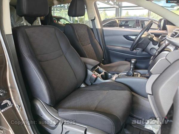 Nissan Qashqai 2017 Tallina vietnē Nissan Qashqai 2017 Tallina, ar dzinēja tilpumu 1.20 L un nobraukumu 176 tūkst. km par 5850 €, foto 7 vietnē AUTOMOTO.COM.LV