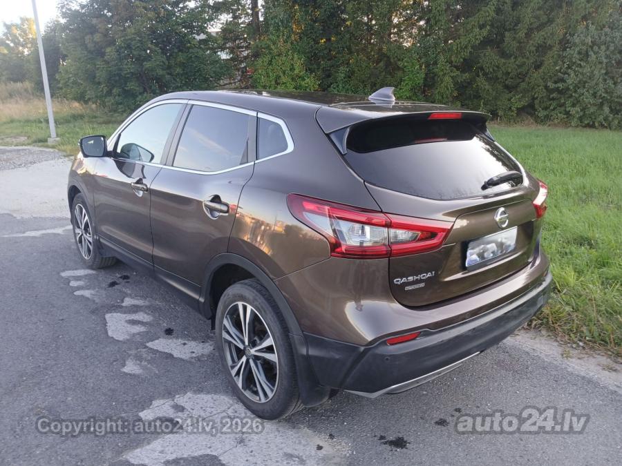 Nissan Qashqai 2018 in Tallinn, with an engine capacity of 1.20 L and mileage of 153 thousand km for 10500 €, photo 7 on AUTOMOTO.COM.LV