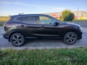 Nissan Qashqai 2018 in Tallinn, with an engine capacity of 1.20 L and mileage of 153 thousand km for 10500 €, photo 8 on AUTOMOTO.COM.LV