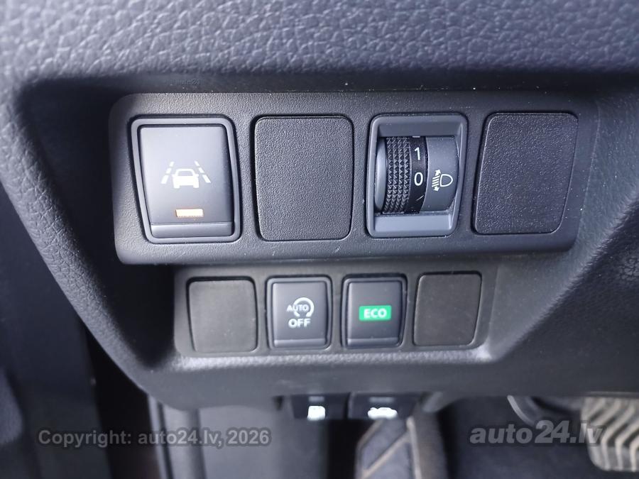 Nissan Qashqai 2018 in Tallinn, with an engine capacity of 1.20 L and mileage of 153 thousand km for 10500 €, photo 18 on AUTOMOTO.COM.LV