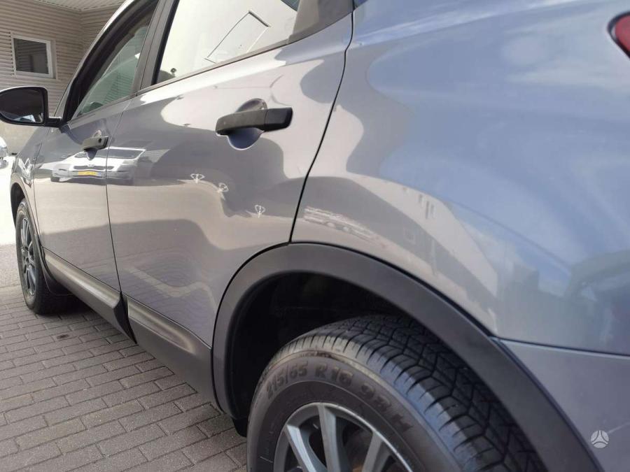 Violet Nissan Qashqai 2007 in Vilnius, with an engine capacity of 1.60 L and mileage of 386 thousand km for 1950 €, photo 9 on AUTOMOTO.COM.LV