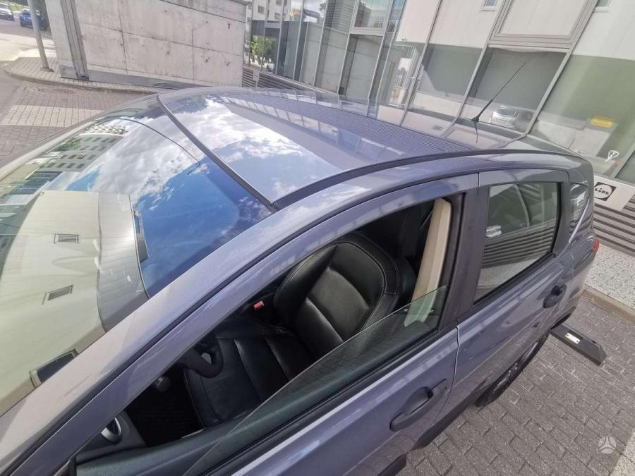Violet Nissan Qashqai 2007 in Vilnius, with an engine capacity of 1.60 L and mileage of 386 thousand km for 1950 €, photo 14 on AUTOMOTO.COM.LV