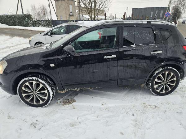 Violets Nissan Qashqai 2009 Tauragė, ar dzinēja tilpumu 1.46 L un nobraukumu 270 tūkst. km par 3050 €, foto 3 vietnē AUTOMOTO.COM.LV