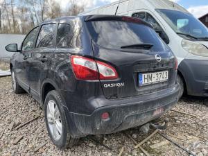 Violets Nissan Qashqai 2010 Jelgava, ar dzinēja tilpumu 2.00 L un nobraukumu 340 tūkst. km par 1800 €, foto 4 vietnē AUTOMOTO.COM.LV