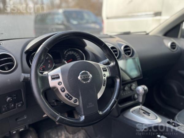 Violets Nissan Qashqai 2010 Jelgava, ar dzinēja tilpumu 2.00 L un nobraukumu 340 tūkst. km par 1800 €, foto 5 vietnē AUTOMOTO.COM.LV