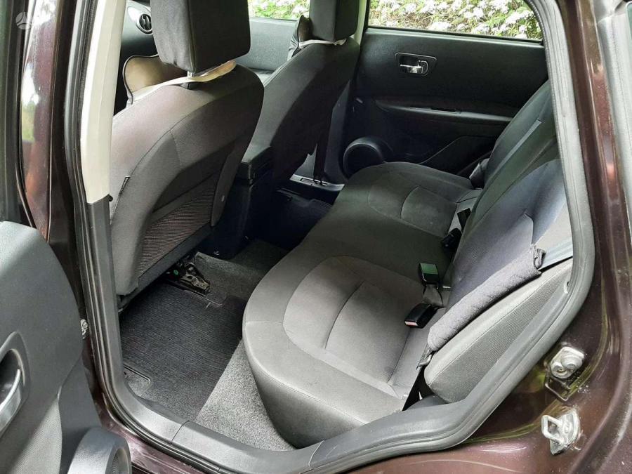 Violets Nissan Qashqai 2010 Kauņa, ar dzinēja tilpumu 1.46 L un nobraukumu 360 tūkst. km par 4800 €, foto 9 vietnē AUTOMOTO.COM.LV