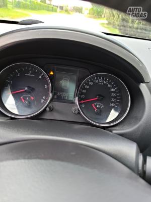 Violet Nissan Qashqai 2010 in Utena, with an engine capacity of 2.00 L and mileage of 270 thousand km for 4700 €, photo 12 on AUTOMOTO.COM.LV