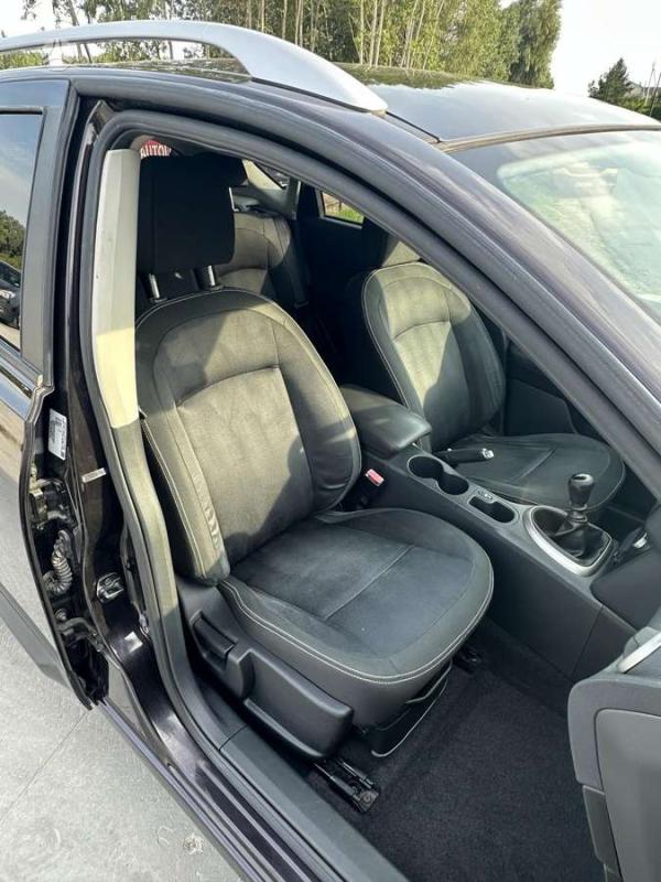 Violets Nissan Qashqai 2010 Alīta, ar dzinēja tilpumu 2.00 L un nobraukumu 177 tūkst. km par 5680 €, foto 8 vietnē AUTOMOTO.COM.LV