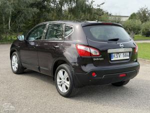 Violet Nissan Qashqai 2010 in Kaisiadorys, with an engine capacity of 1.50 L and mileage of 235 thousand km for 3200 €, photo 7 on AUTOMOTO.COM.LV