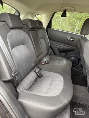 Violet Nissan Qashqai 2010 in Kaisiadorys, with an engine capacity of 1.50 L and mileage of 235 thousand km for 3200 €, photo 21 on AUTOMOTO.COM.LV