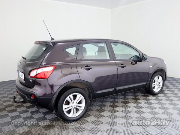Violets Nissan Qashqai 2011 Tallina, ar dzinēja tilpumu 1.50 L un nobraukumu 269 tūkst. km par 3799 €, foto 3 vietnē AUTOMOTO.COM.LV