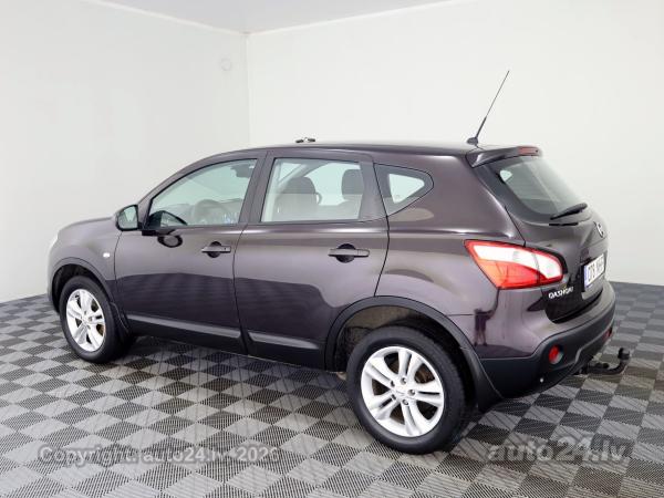 Violets Nissan Qashqai 2011 Tallina, ar dzinēja tilpumu 1.50 L un nobraukumu 269 tūkst. km par 3799 €, foto 4 vietnē AUTOMOTO.COM.LV