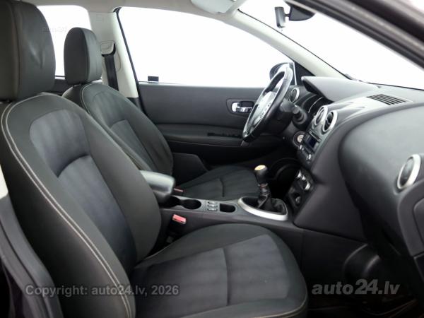 Violets Nissan Qashqai 2011 Tallina, ar dzinēja tilpumu 1.50 L un nobraukumu 269 tūkst. km par 3799 €, foto 6 vietnē AUTOMOTO.COM.LV