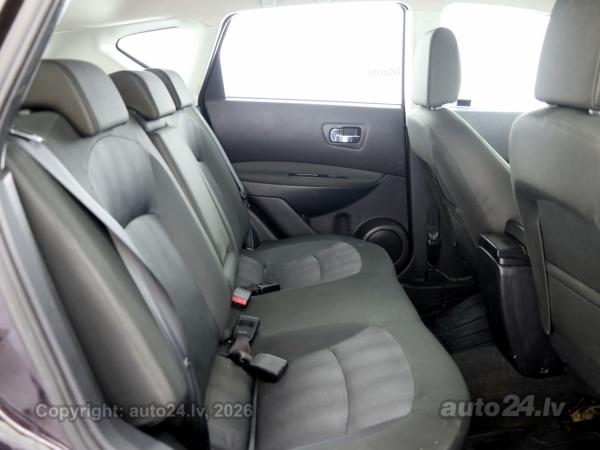 Violets Nissan Qashqai 2011 Tallina, ar dzinēja tilpumu 1.50 L un nobraukumu 269 tūkst. km par 3799 €, foto 7 vietnē AUTOMOTO.COM.LV