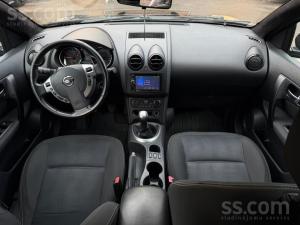 Violets Nissan Qashqai 2011 Rīga, ar dzinēja tilpumu 1.60 L un nobraukumu 253 tūkst. km par 5100 €, foto 5 vietnē AUTOMOTO.COM.LV