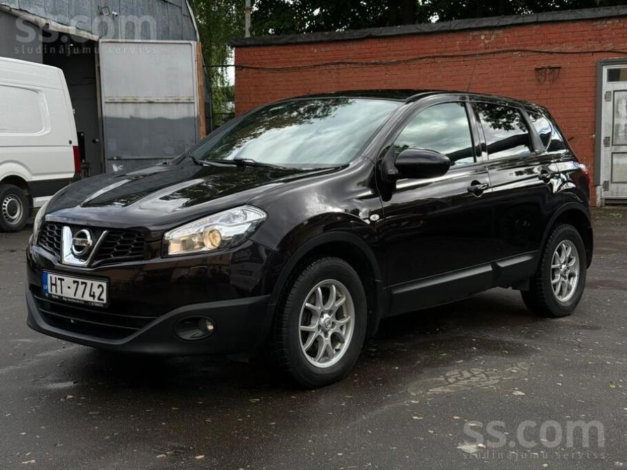 Violets Nissan Qashqai 2011 Rīga, ar dzinēja tilpumu 1.60 L un nobraukumu 253 tūkst. km par 5100 €, foto 10 vietnē AUTOMOTO.COM.LV