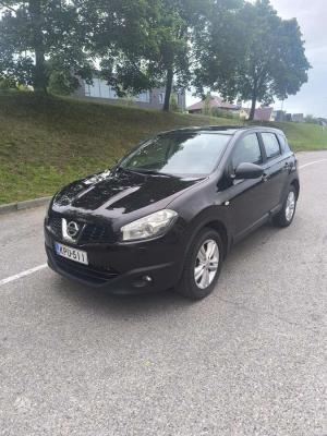 Violet Nissan Qashqai 2011 in Jonava, with an engine capacity of 1.60 L and mileage of 244 thousand km for 5150 €, photo 4 on AUTOMOTO.COM.LV
