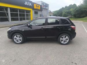 Violet Nissan Qashqai 2011 in Jonava, with an engine capacity of 1.60 L and mileage of 244 thousand km for 5150 €, photo 6 on AUTOMOTO.COM.LV