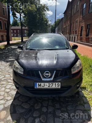 Violets Nissan Qashqai 2011 Madona, ar dzinēja tilpumu 1.50 L un nobraukumu 333 tūkst. km par 4800 €, foto 3 vietnē AUTOMOTO.COM.LV