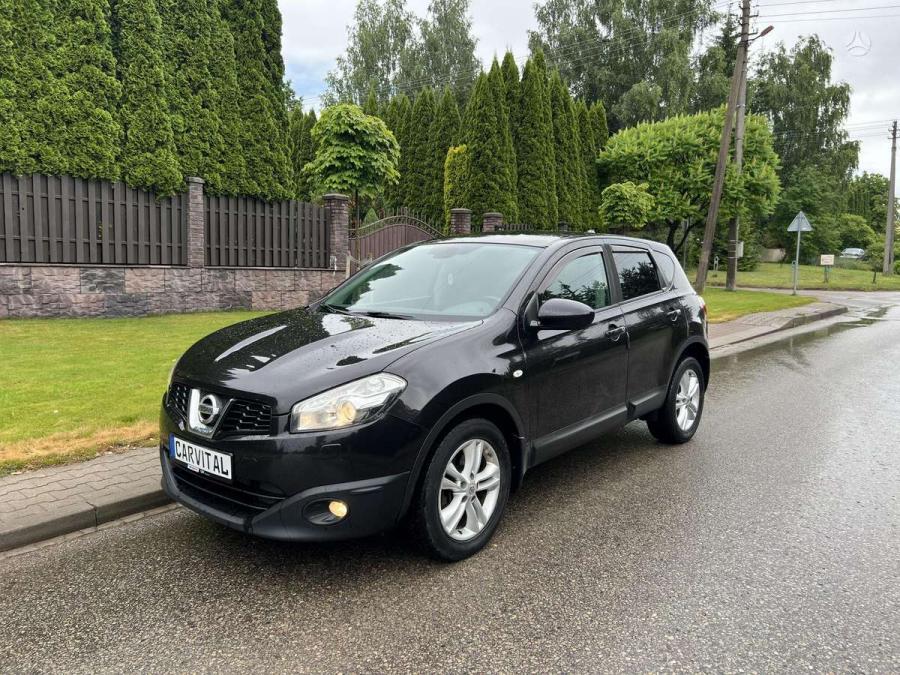 Violets Nissan Qashqai 2011 Viļņa, ar dzinēja tilpumu 2.00 L un nobraukumu 217 tūkst. km par 3999 €, foto 1 vietnē AUTOMOTO.COM.LV