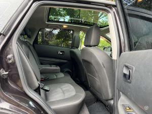 Violets Nissan Qashqai 2011 Viļņa, ar dzinēja tilpumu 2.00 L un nobraukumu 217 tūkst. km par 3999 €, foto 17 vietnē AUTOMOTO.COM.LV