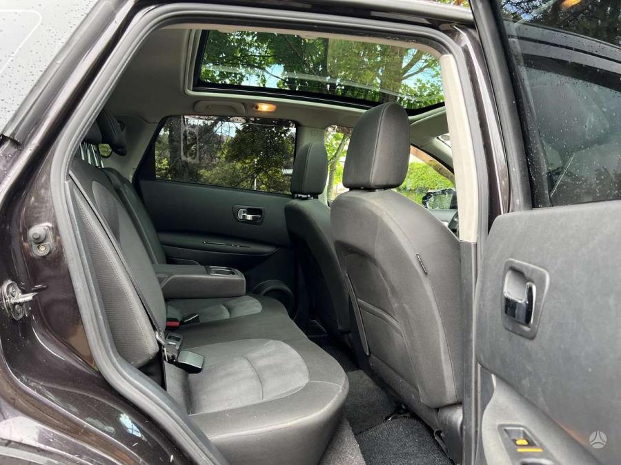 Violets Nissan Qashqai 2011 Viļņa, ar dzinēja tilpumu 2.00 L un nobraukumu 217 tūkst. km par 3999 €, foto 17 vietnē AUTOMOTO.COM.LV