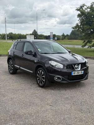 Violets Nissan Qashqai 2011 Viļņa, ar dzinēja tilpumu 1.46 L un nobraukumu 250 tūkst. km par 5200 €, foto 4 vietnē AUTOMOTO.COM.LV